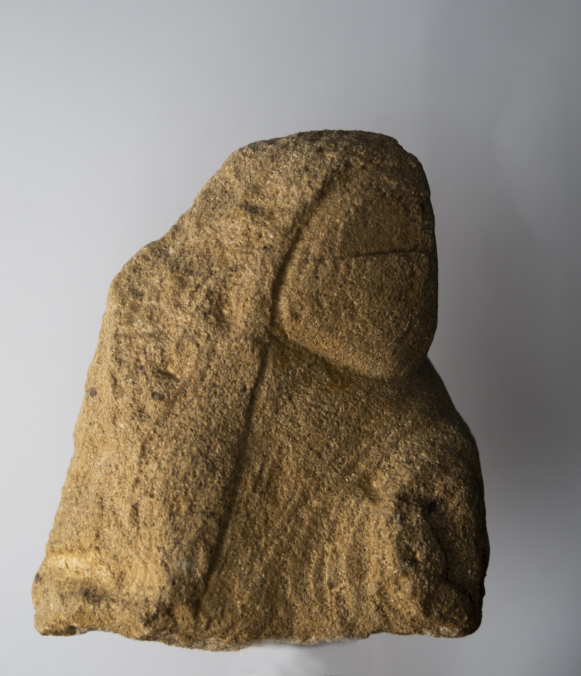 Minimalist art, a distinctive movement that maintains its prominence in ...